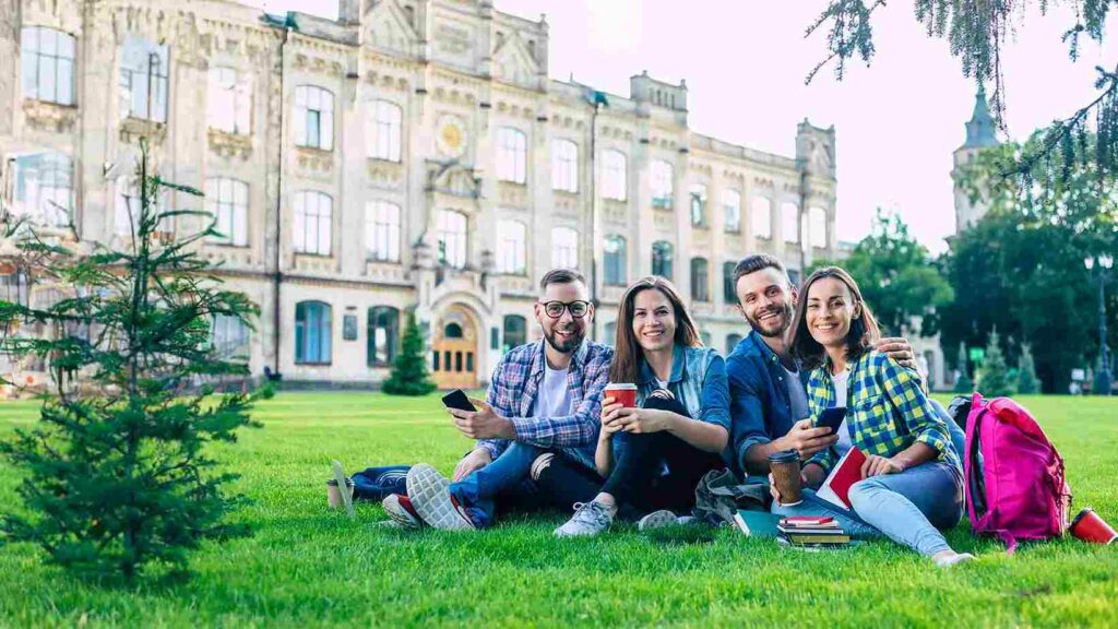 Top 10 Universities in Australia: Check Out the Requirements